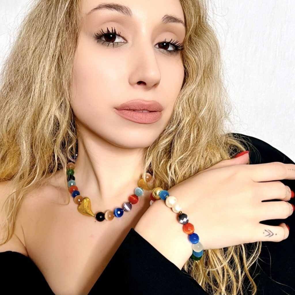 COLORFUL HAPPINESS – Bibiana Hallová